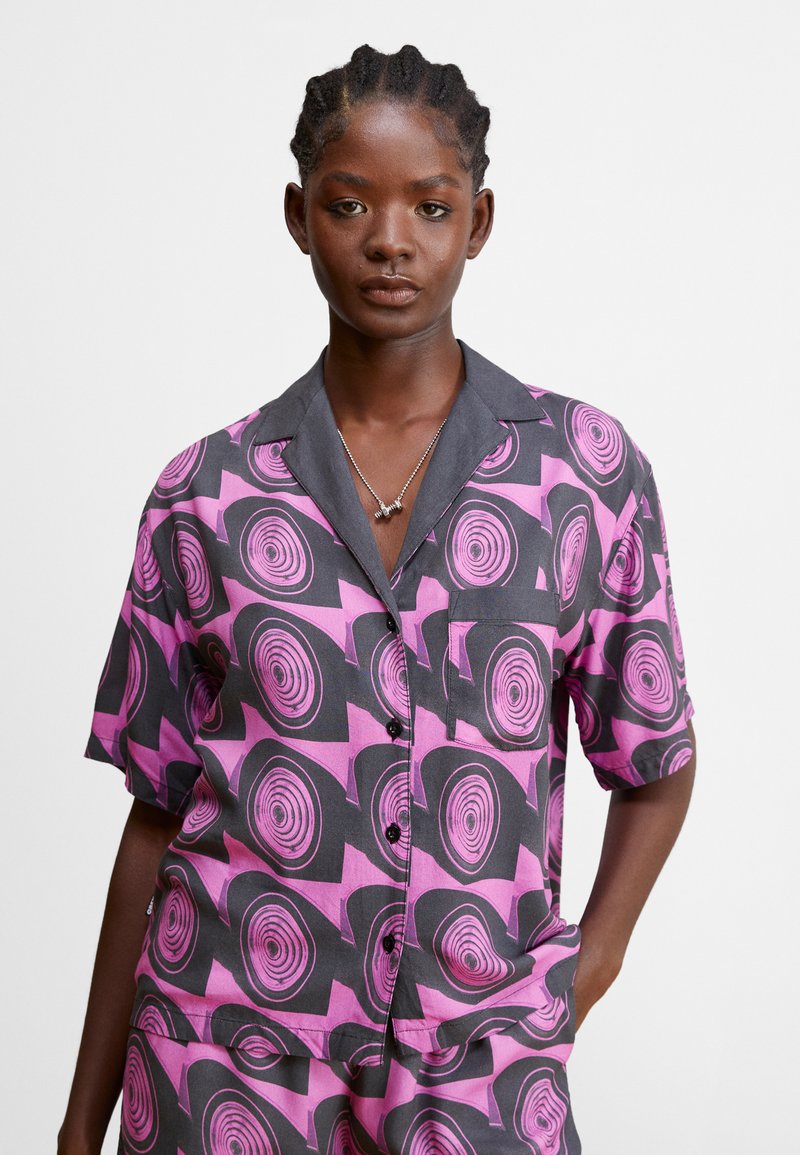 Obey Clothing MARIA RESORT - Hemdbluse - very fuchsia multi/pink ...