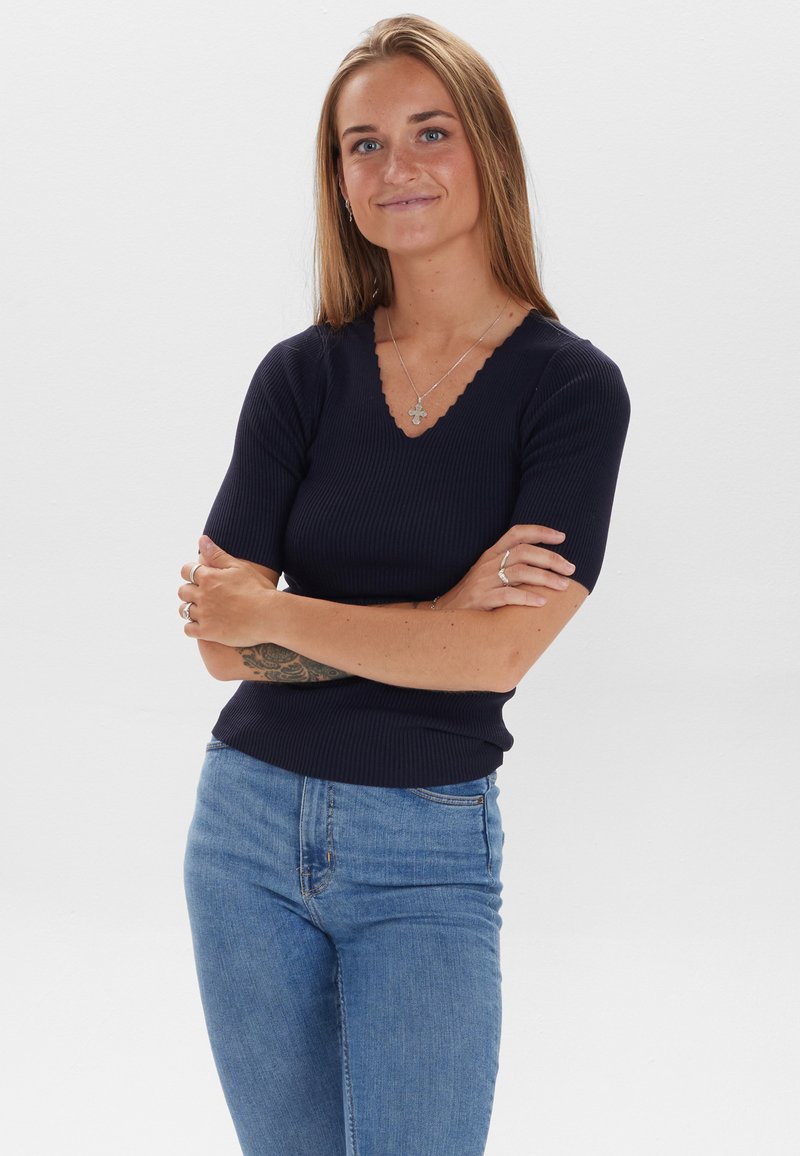 Simply Copenhagen SIMSOLLA - T-Shirt basic - dark sapphire/dunkelblau ...