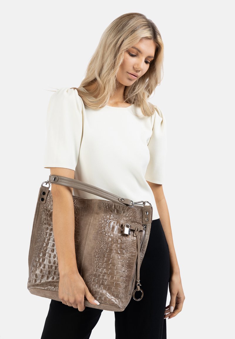 usha USHA BLACK LABEL HANDBAG NOWLES - Shopping Bag - beige - Zalando.de