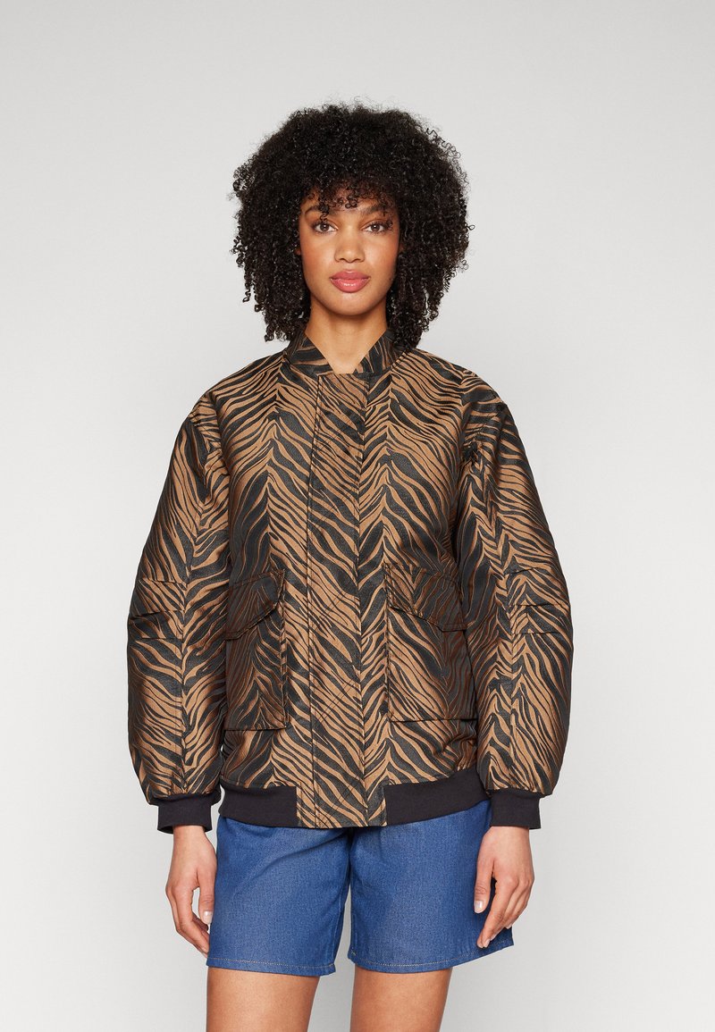 YAS YASMALLA JACKET - Bomber bunda - blackprint/malla print/černá - Zalando.cz
