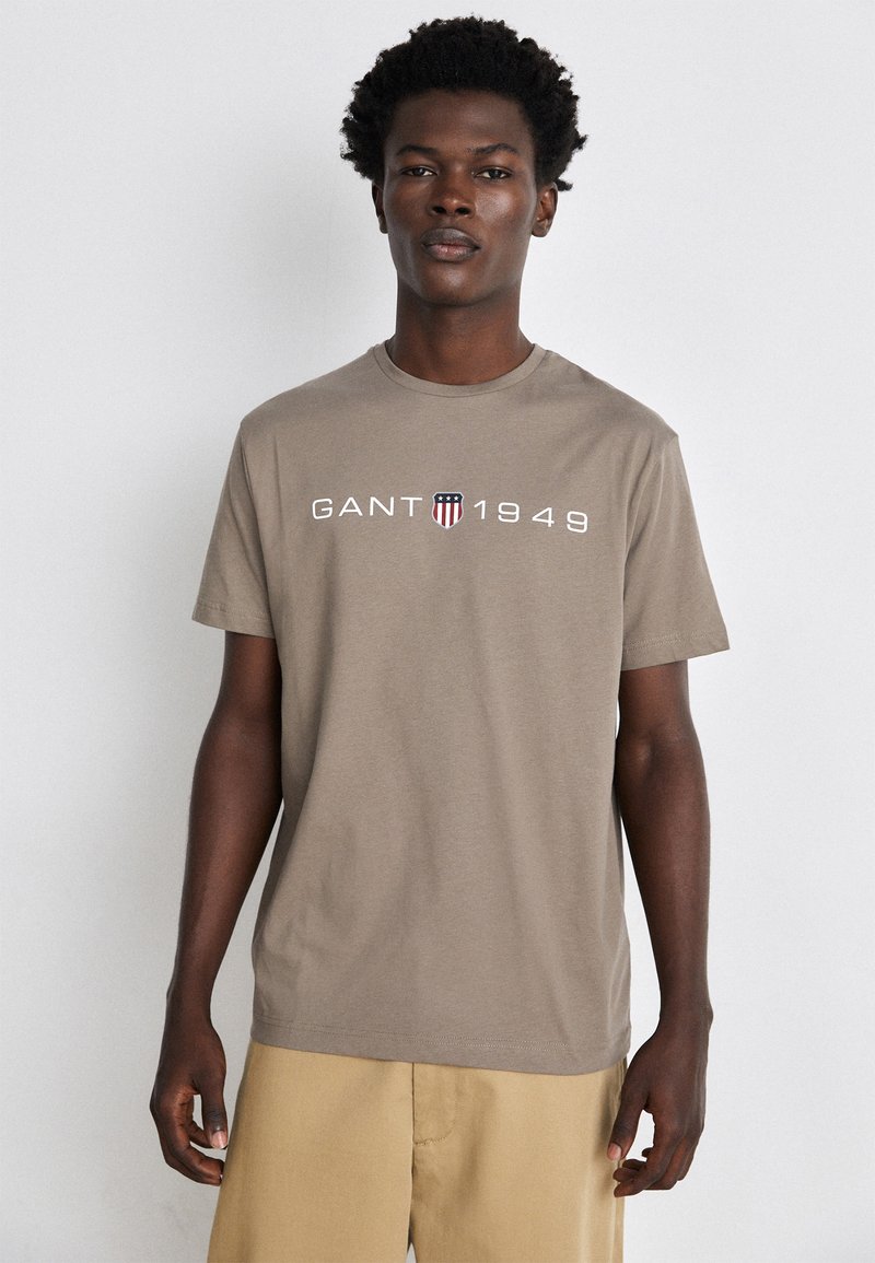 GANT GRAPHIC - T-shirt print - desert brown/lichtbruin - Zalando.nl