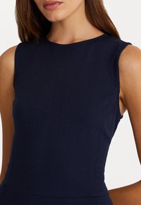 Lauren Ralph Lauren CHARLEY SLEEVELESS DAY DRESS - Robe en jersey - lighthouse navy/bleu ...