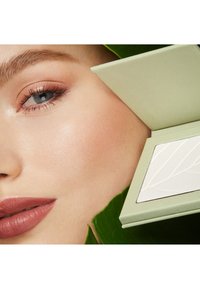 KIKO Milano GREEN ME PERFECTING POWDER - Puder - - - Zalando.ch