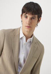 HUGO HANFRED GOWARD - Kostuum - medium beige/beige - Zalando.nl