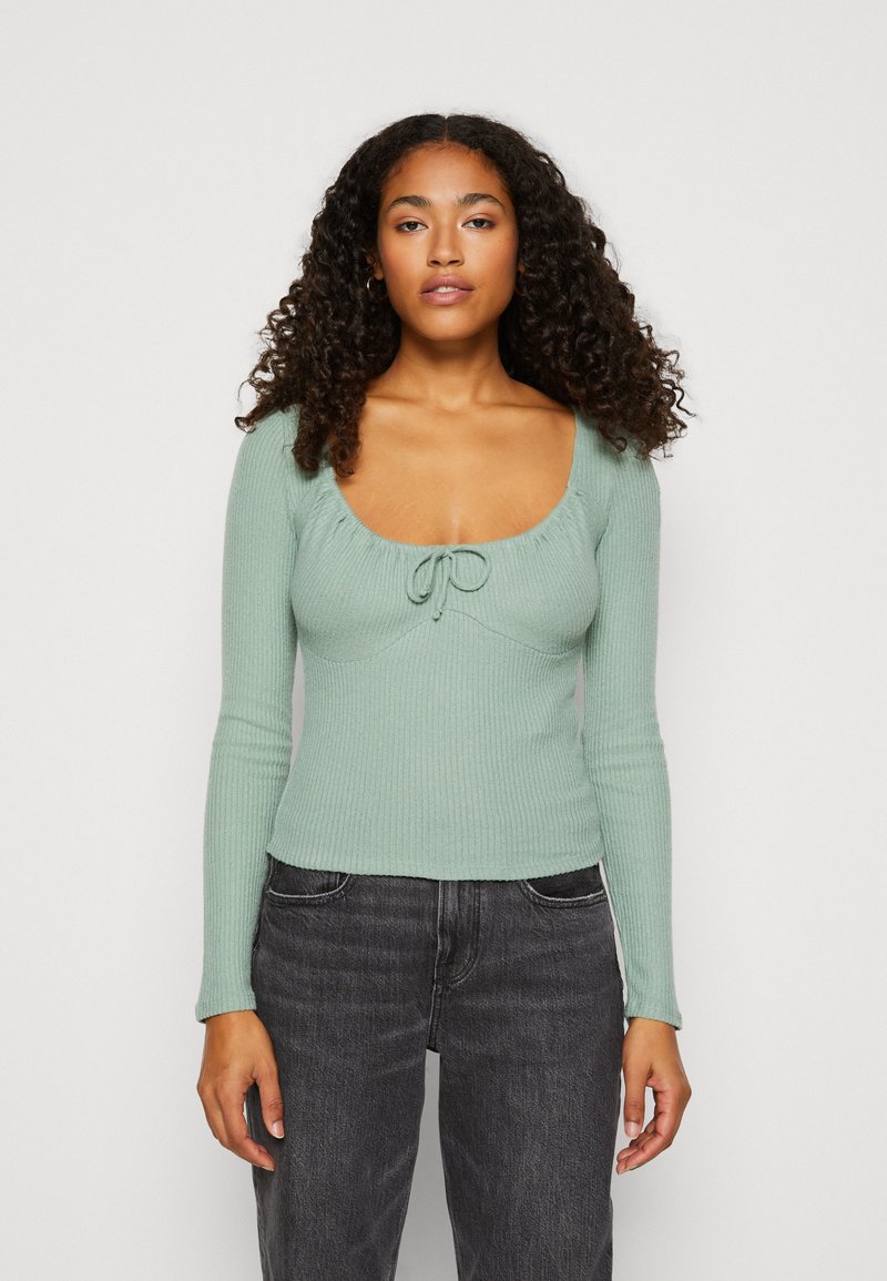 Hollister Co. COZY RUCHED BUST SEAMED WAIST - Långärmad tröja - green ...