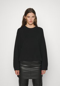 Zign Studio RESPONSIBLE WOOL & RECYCLED. CASHMERE CREW NECK SWEATER ...