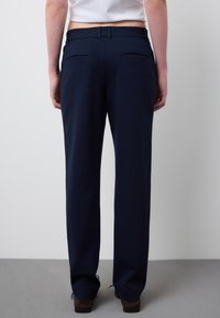 Stefanel SLIM FIT - Chino - dark blue/blau - Zalando.at
