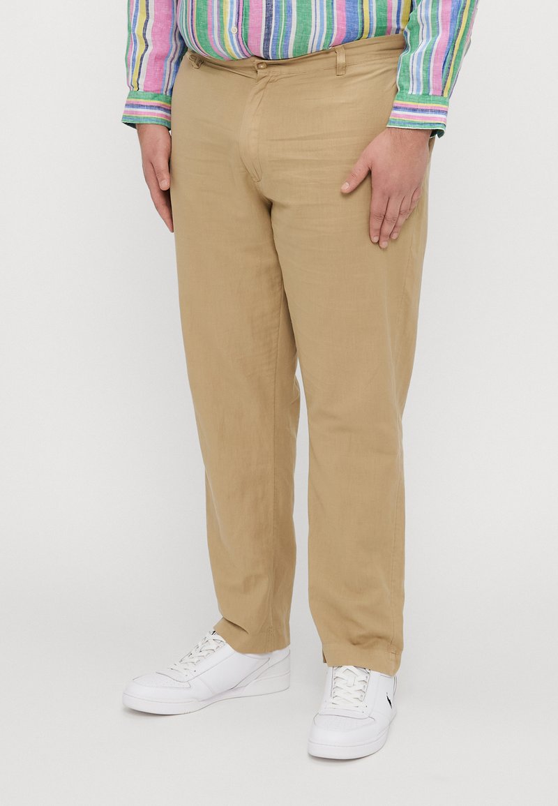 Polo Ralph Lauren Big & Tall FLAT FRONT - Chinos - coastal beige/beige ...