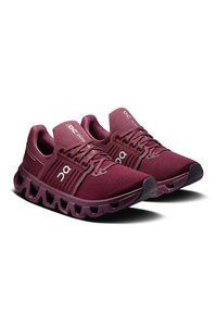 On CLOUDSWIFT 4 AD - Walking trainers - maroon maroon/red - Zalando