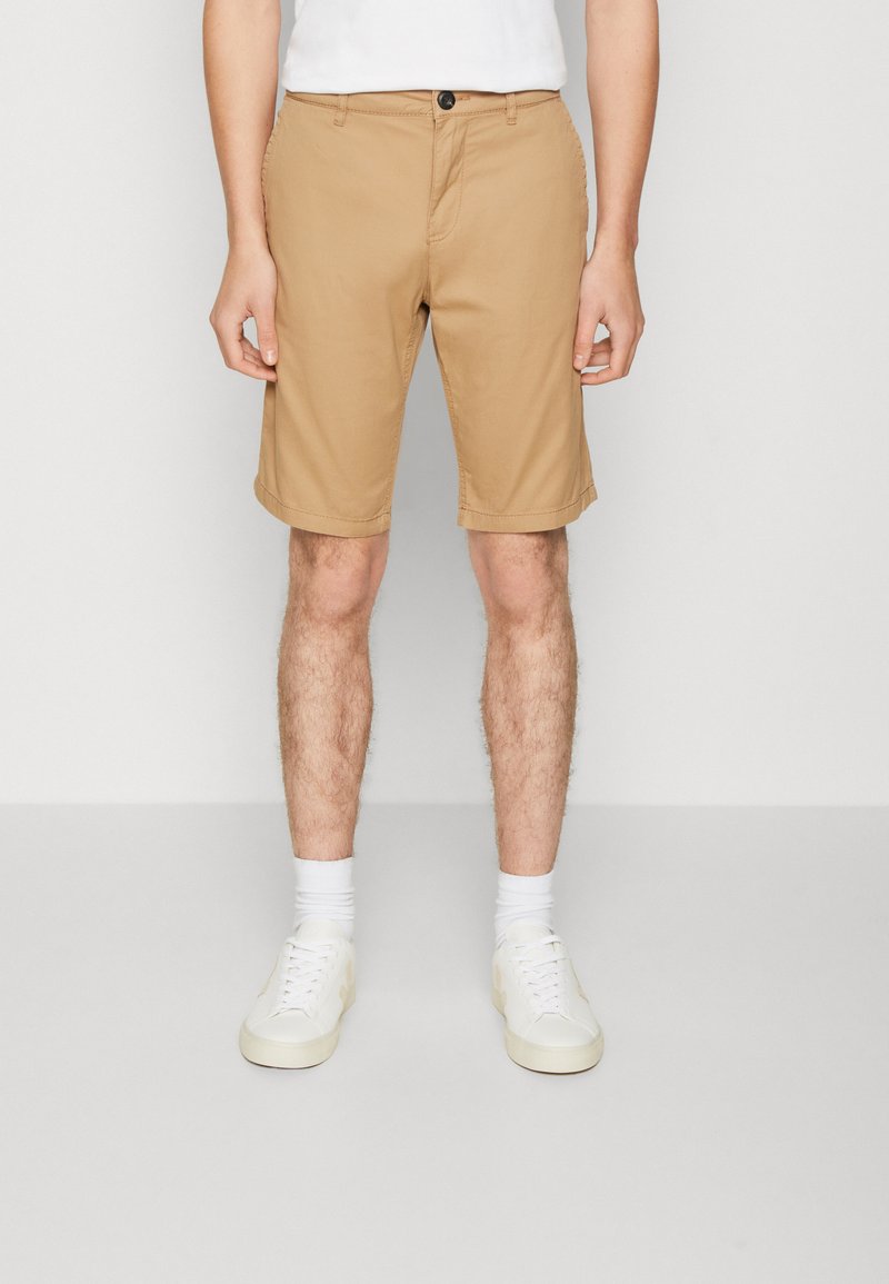TOM TAILOR BERMUDA - Shorts - desert fawn/green - Zalando.ie