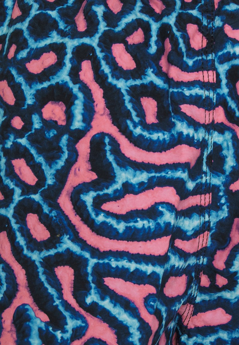 Volcom Logo Wallpaper Pink