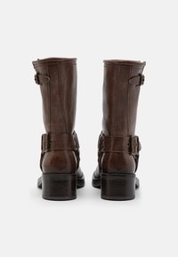 Pavement TAMERA TWO-TONE - Santiags - brown/marron - ZALANDO.FR