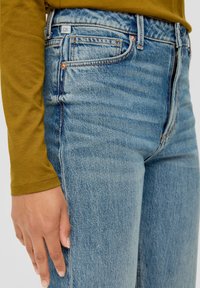QS MEGAN ANKLE- REGULAR FIT HIGH RISE - Straight leg jeans - blau ...