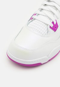 Jordan JORDAN 4 RETRO EDGE UNISEX - Sneakers laag - white/hyper violet ...