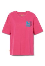Timberland OUT HERE BACK GRAPHIC - T-Shirt print - very berry/neonpink ...