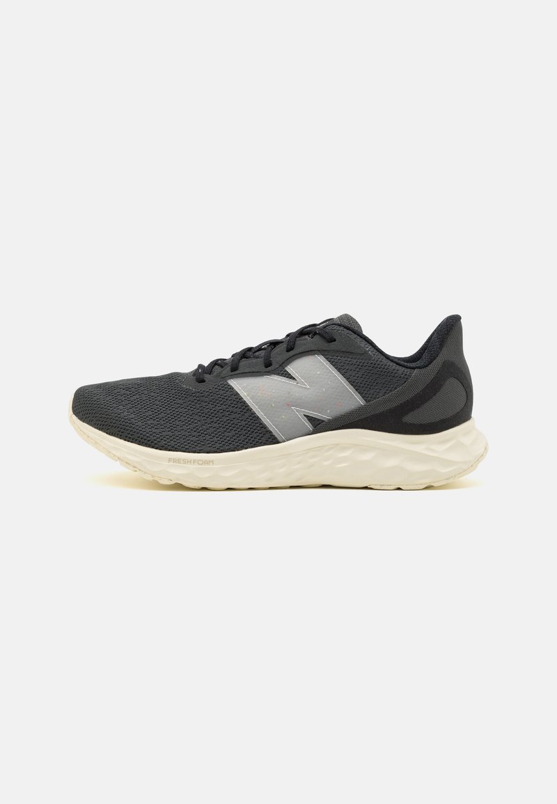 New Balance FRESH FOAM ARISHI V4 - Sneaker low - black/schwarz - Zalando.at
