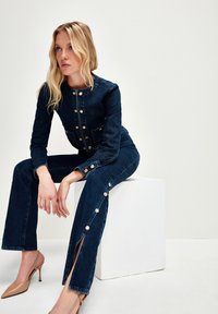 adL BUTTONED - Flared Jeans - blue/blau - Zalando.de