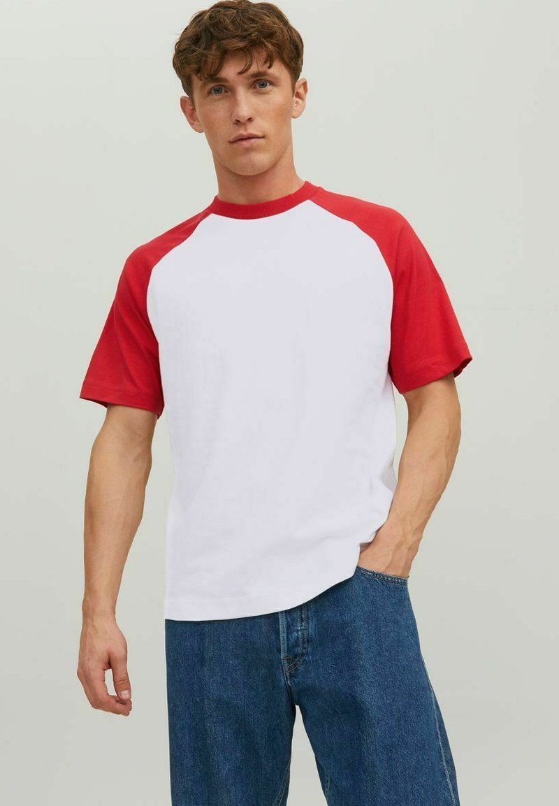 Jack & Jones RAGLAN - T-Shirt print - rococco red/rot - Zalando.de