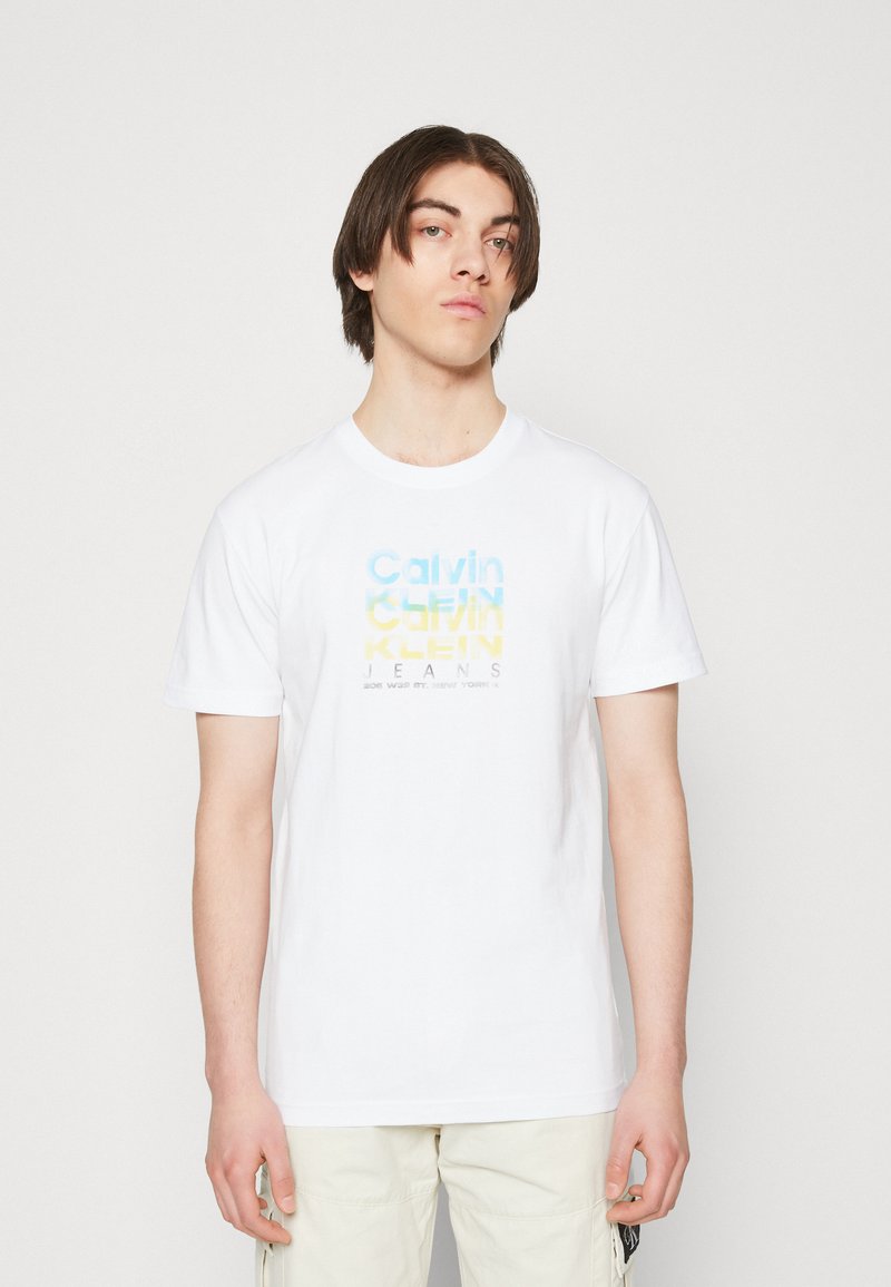 Calvin Klein Jeans REPEAT LOGO - T-shirts print - bright white/hvid ...