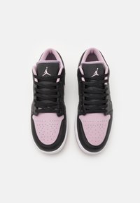 Jordan Baskets basses - black/noir - (Seconde main) - ZALANDO.FR