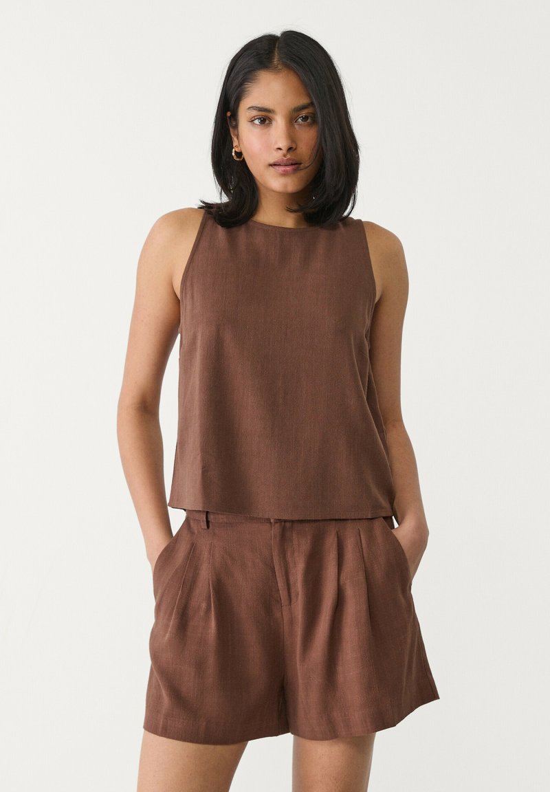 Stradivarius FLOWING - Shorts - dark brown/marrone scuro - Zalando.it