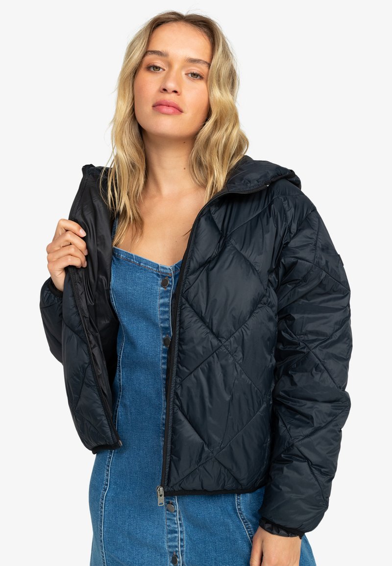 Roxy WIND SWEPT LEICHTE WATTIERTE - Winterjas - mottled black/gemêleerd ...