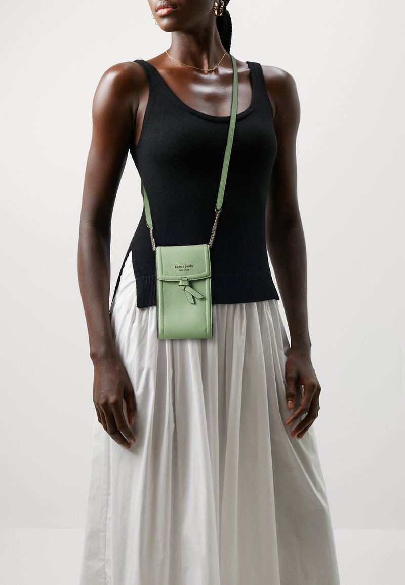 kate spade new york KNOTT PEBBLED PHONE CROSSBODY - Phone pouch - beach ...