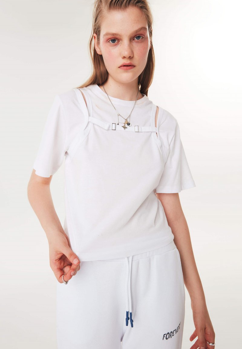 Twist CUTOUT CASUAL - Camiseta estampada - white/blanco - Zalando.es