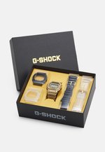 G-SHOCK CHAIN EDITION SET - Reloj digital - black/gold-coloured/clear ...