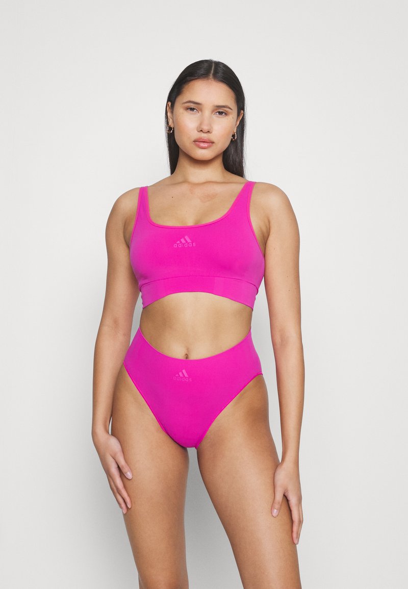 Adidas Sportswear Scoop Lounge Brassière Red Berry Rose Zalando Fr