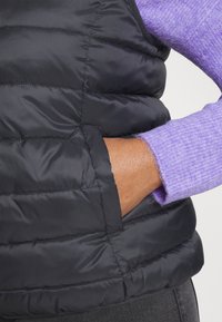 ONLY Carmakoma Weste - black/schwarz - Zalando.de