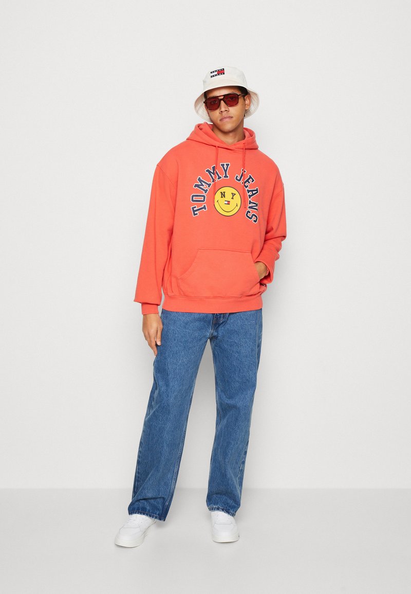 Tommy Jeans TOMMY X SMILEY® TJU TOMMY SMILEY HOODIE - Sweatshirt ...