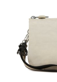 Kipling CREATIVITY XL - Clutch - light sand/beige - Zalando.at