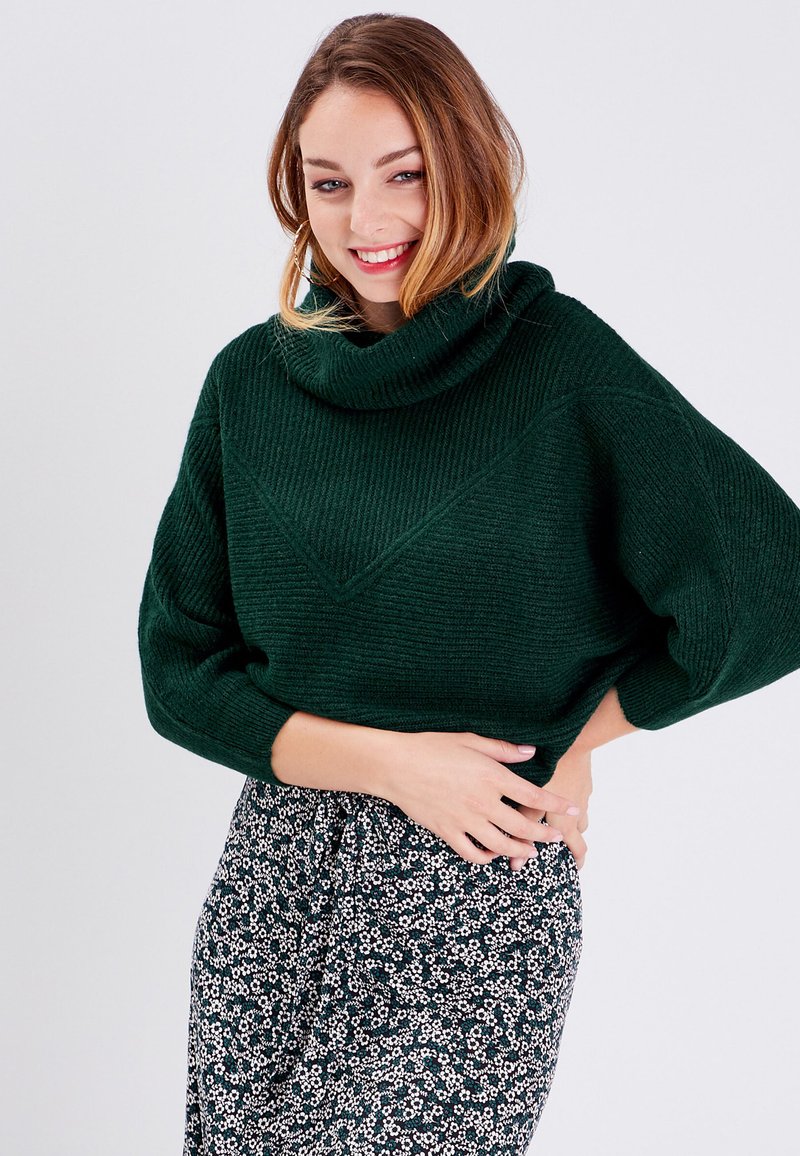 Cache Cache MIT ROLLKRAGEN - Jersey de punto - vert foncé/verde oscuro ...