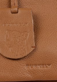 Burkely LUSH LUCY CROSSOVER - Sac à dos - cognac - ZALANDO.FR