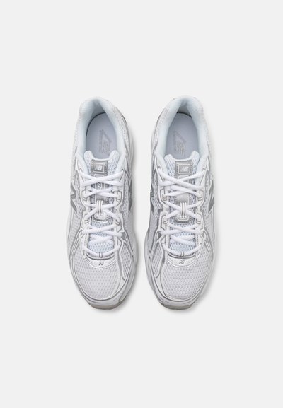 New Balance U740 UNISEX - Sneakers basse - white/bianco - Zalando.it