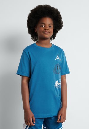 Moda Jordan copii - Haine, pantofi și accesorii pentru băieți și fete ...