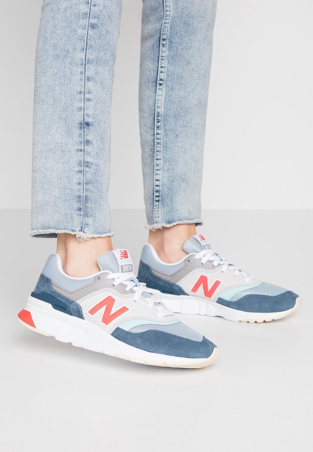 New Balance Sko | Dame | Nye sko på nett hos Zalando.no