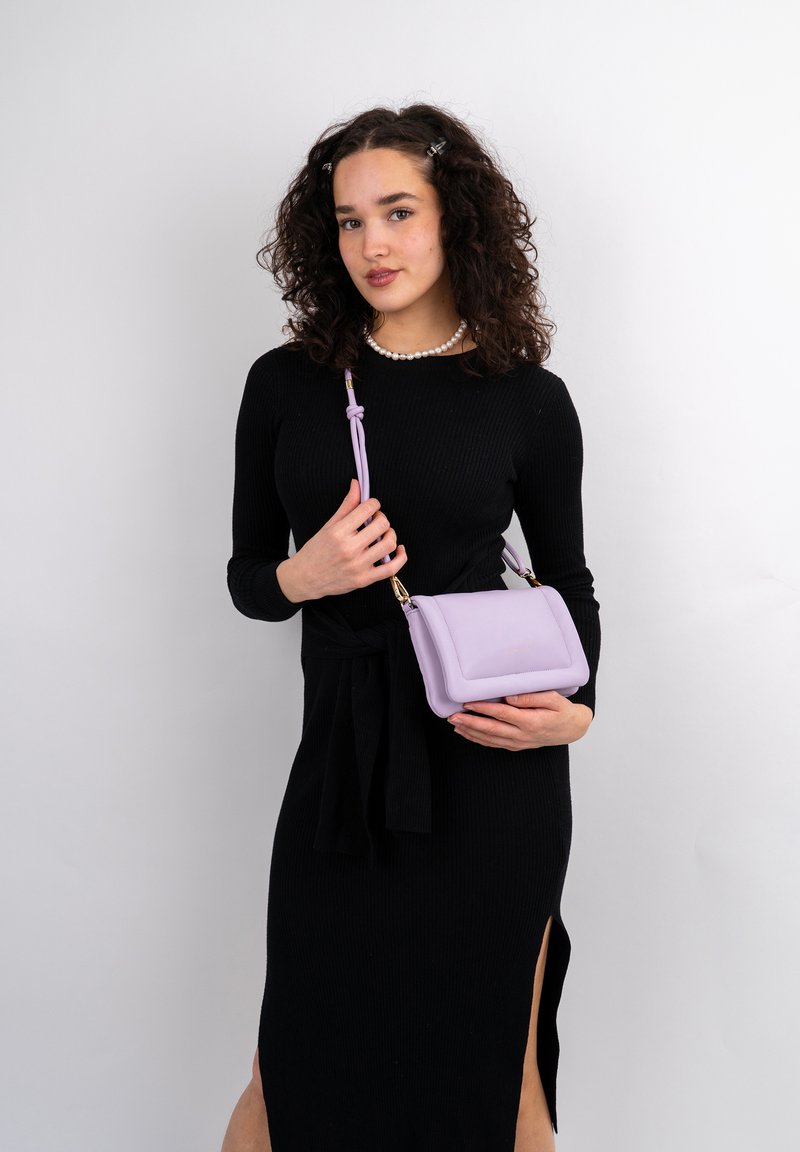 Expatrié ZOE SMALL - Cross body bag - lilac - Zalando.ie