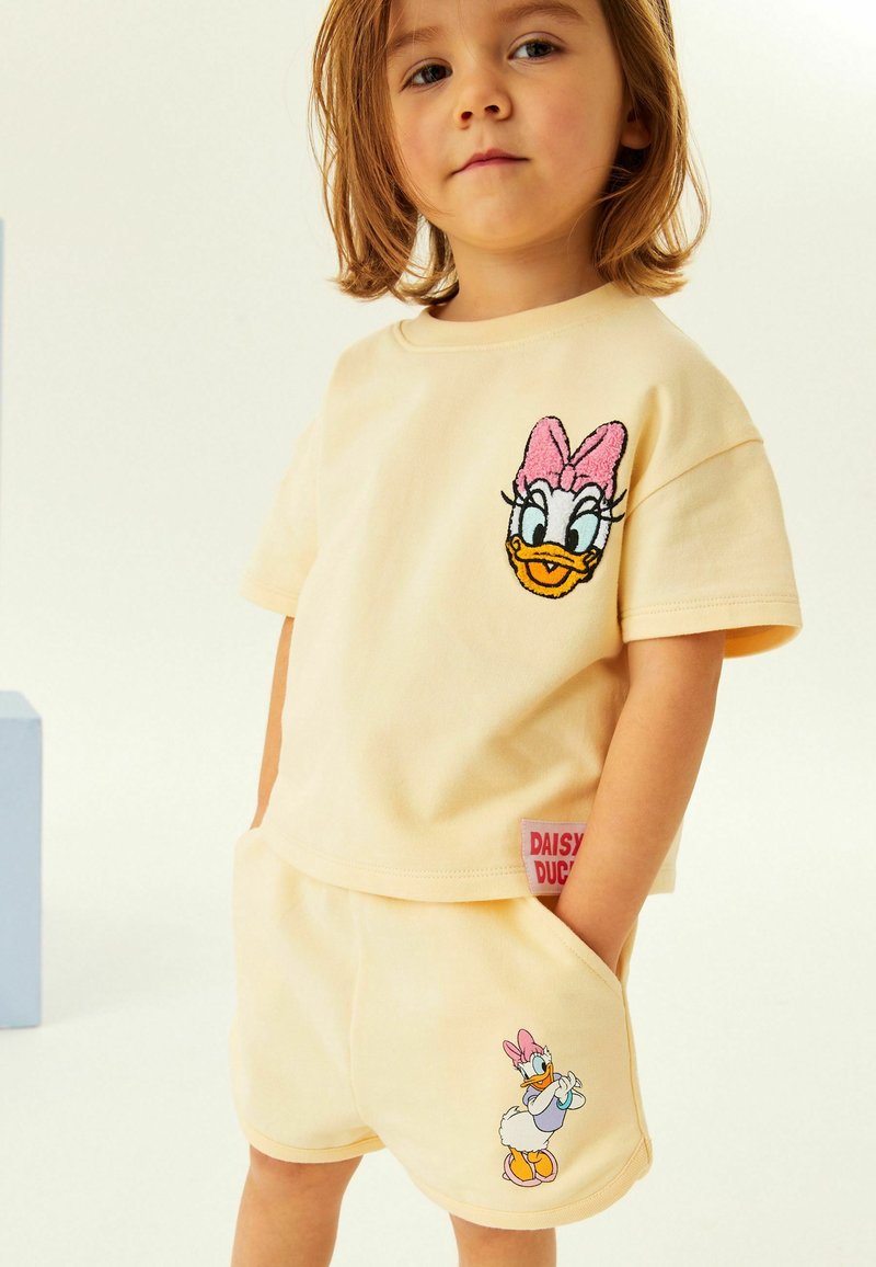 Next DISNEY SHORT CO-ORD SET - Shorts - daisy duck yellow/gelb - Zalando.de