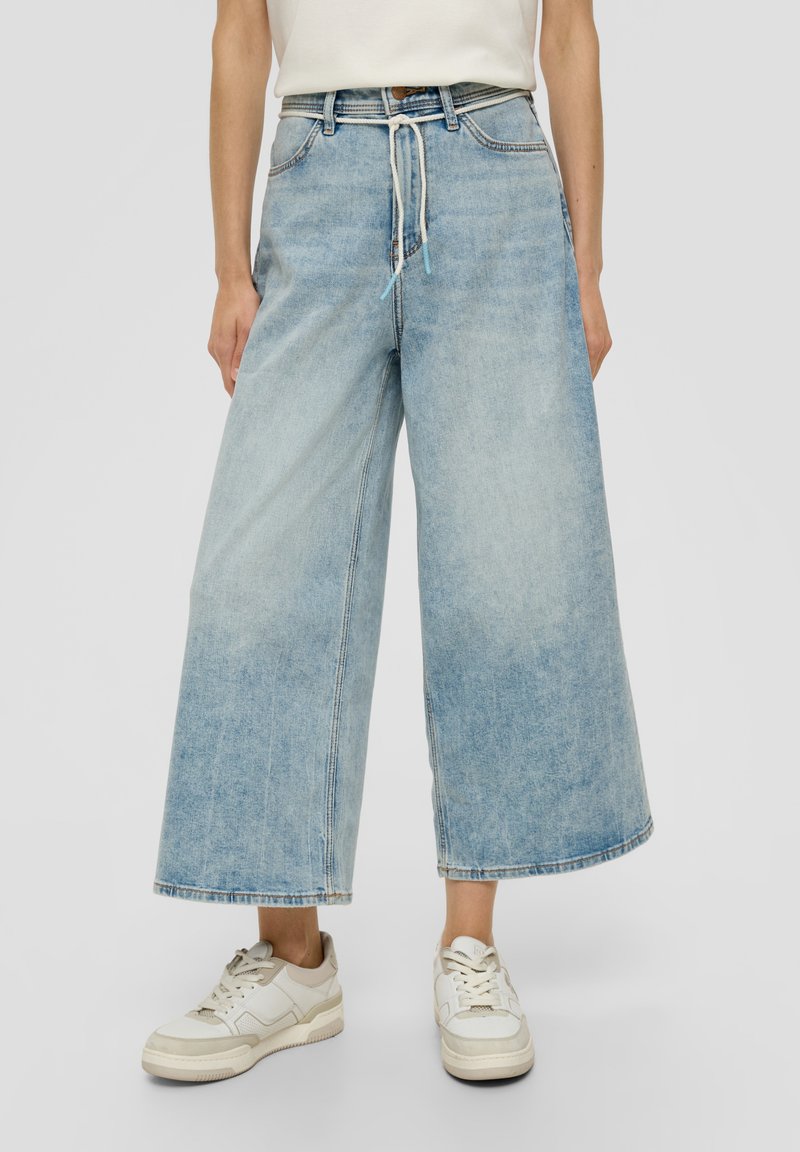 s.Oliver SURI MIT WIDE LEG - Flared Jeans - blau/stoneblue - Zalando.be