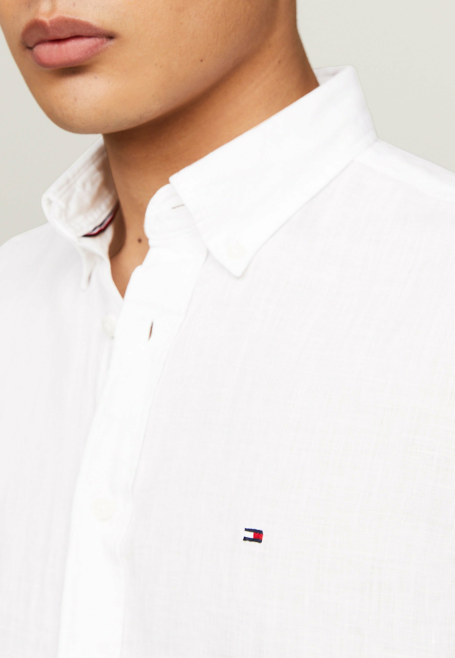 Tommy Hilfiger SHORT SLEEVE REGULAR FIT Shirt optic white white Zalando
