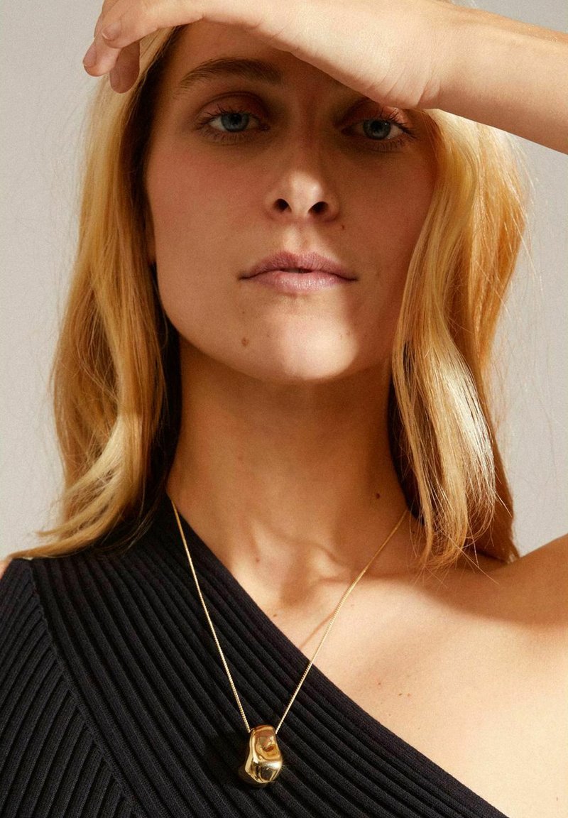 Pilgrim CHANTAL LARGE - Collar - gold plated/dorado - Zalando.es