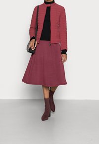 Guess Light jacket - bordeaux - (Pre-owned) - Zalando