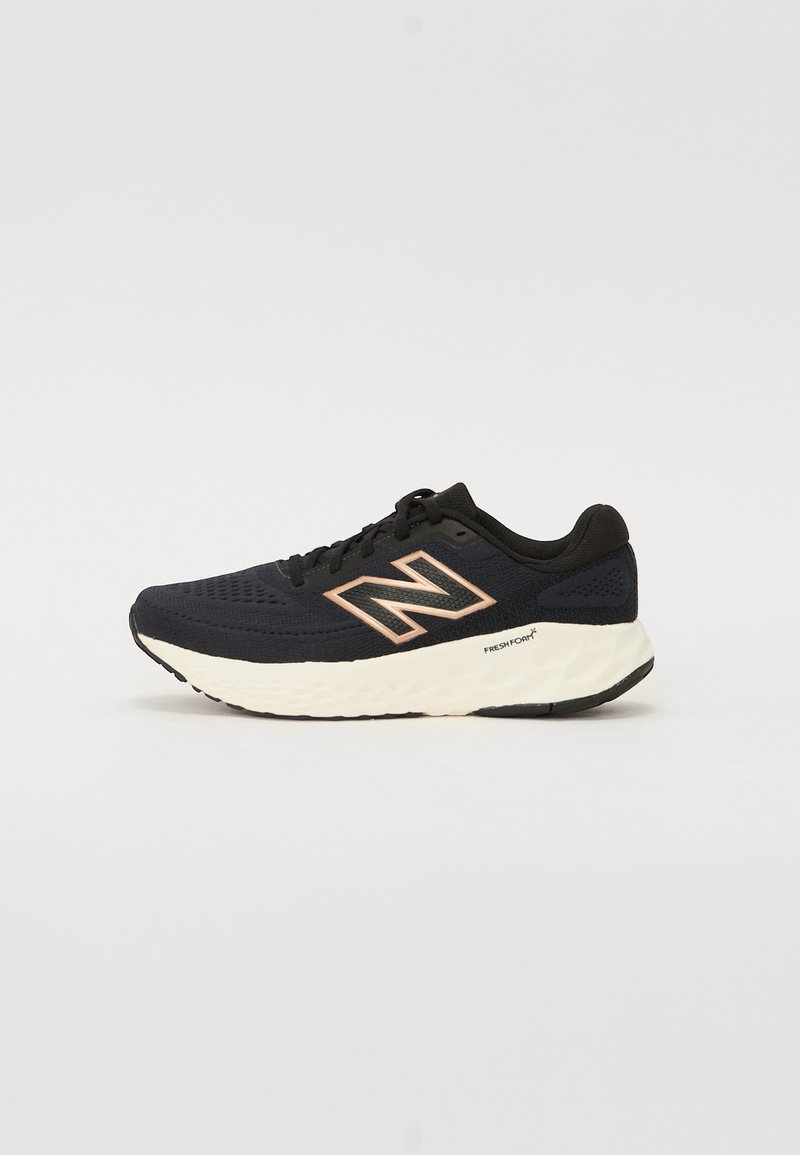 New Balance FRESH FOAM X EVOZ V4 - Løbesko til landevejen - phantom ...