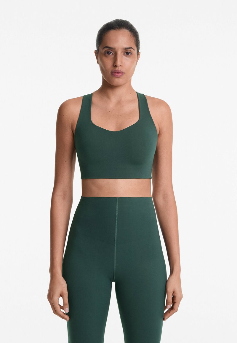 OYSHO MEDIUM-SUPPORT COMPRESSIVE WITH CUPS - Bustier - blue/blau - Zalando.de