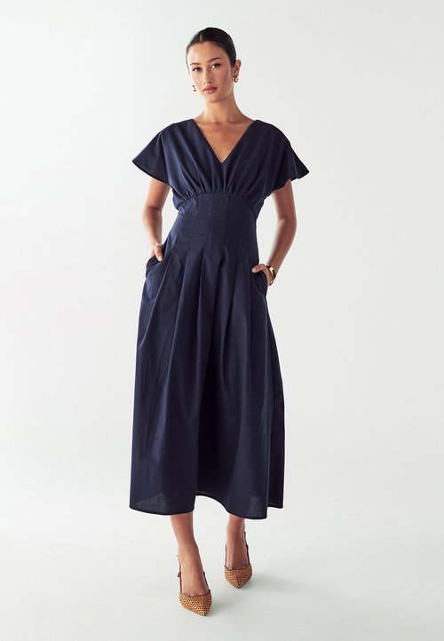 WILLA REVIVAL - Maksimekko - black/musta - Zalando.fi