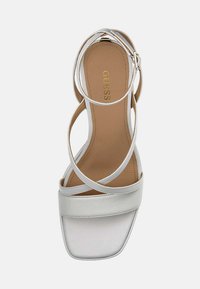 Guess TILINE - Plateausandalette - weiß - Zalando.de