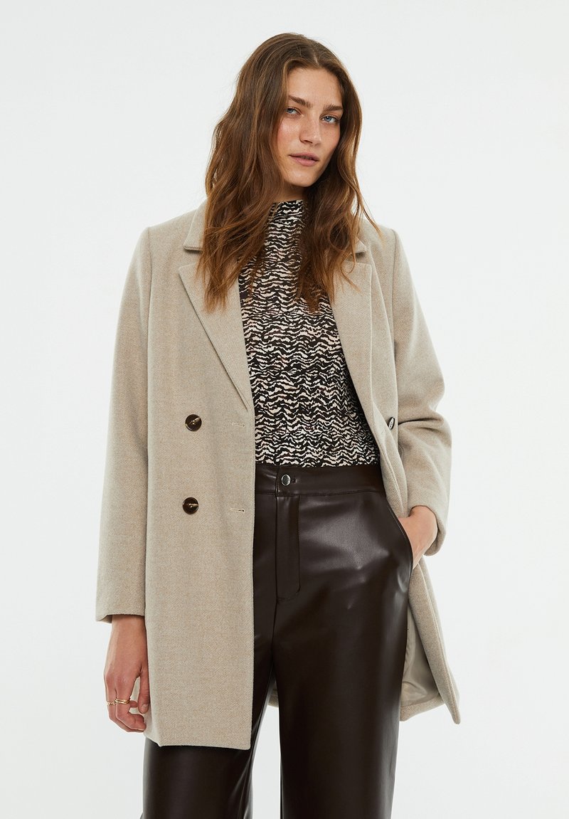 System Action ABRIGOS - Puspaltis - camel/kupranugario kailis - Zalando.lt