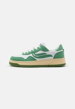 Genesis G-SOLEY 2.0 GREEN SERIAL - Trainers - green/white/white ...